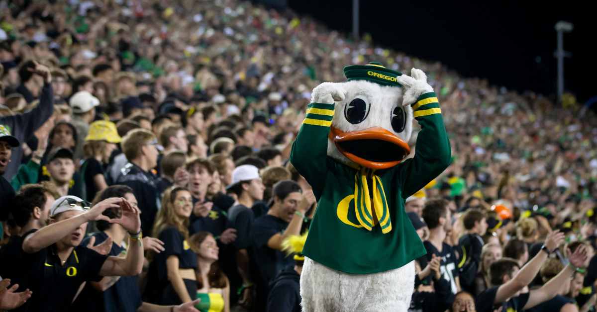 Oregon Preview 2025: Season Prediction, Win Total, Top Players ...