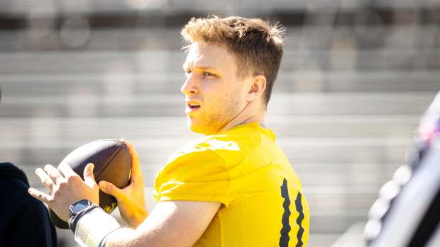 Iowa Offense Preview 2025: The Hawkeyes Have a Star in Mark Gronowski ...