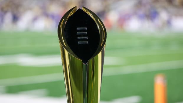 2025-2026 Bowl & CFP Schedule, Predictions, Previews & Scoreboard ...