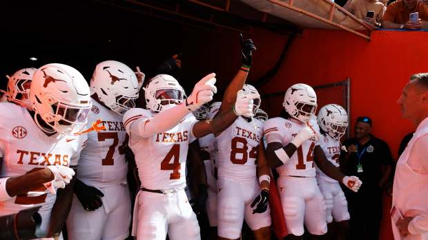 Bowl Projections Week 7: Texas, Penn State Prediction - College Football News | College Football ...
