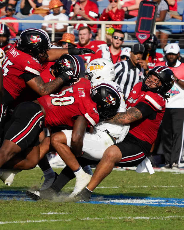 College Football Playoff Moves to Straight Seeding: Why It's the Right ...
