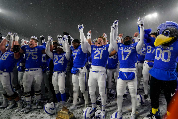 New Year's Six Bowl Projections Week 10 - College Football News ...