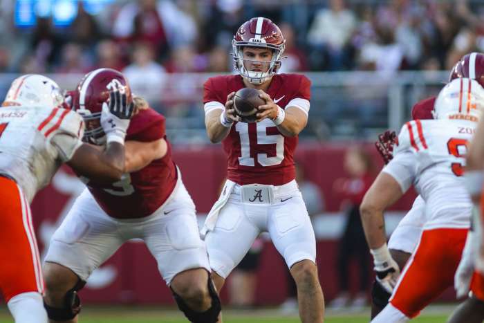 Alabama OC Makes New Starting Quarterback Statement on Thursday ...