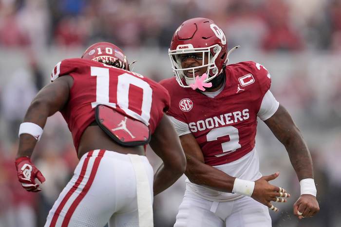 Oklahoma vs Tennessee Prediction and Preview: College Football 2025 - College Football News ...