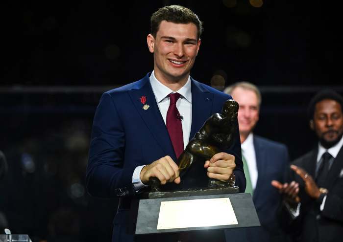 Fernando Mendoza Wins the Heisman Trophy: Why He Was the Only Choice ...