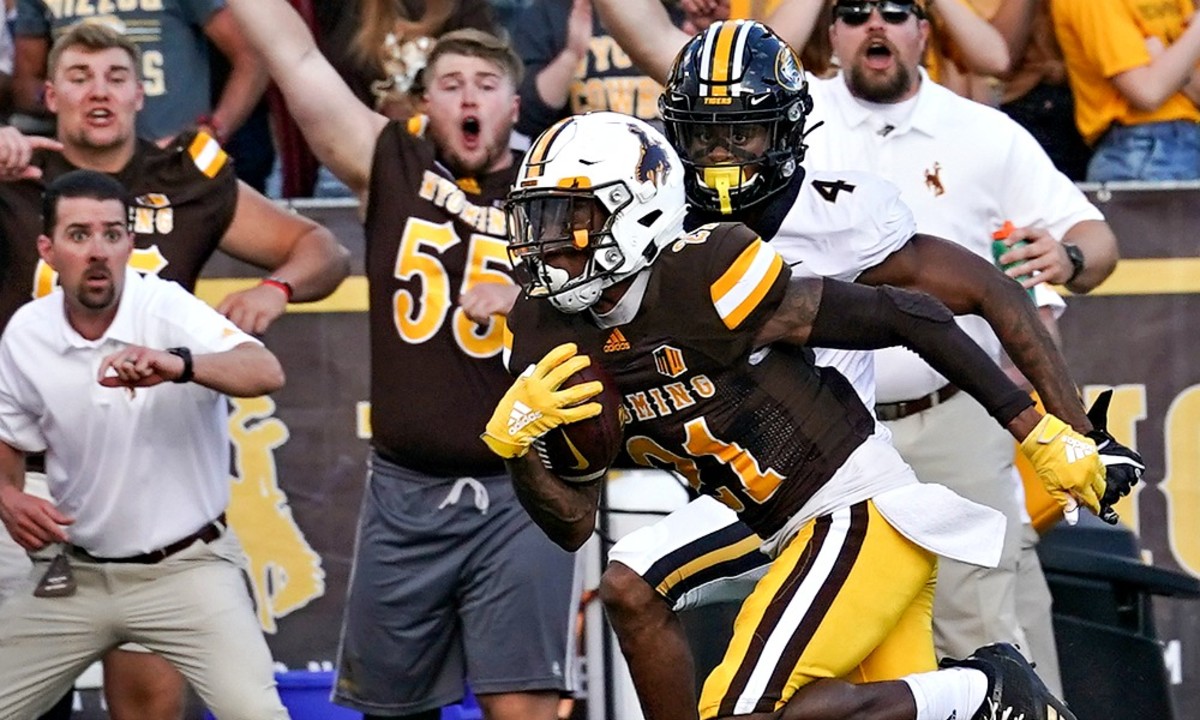 Wyoming vs. Texas State Fearless Prediction, Game Preview - College ...