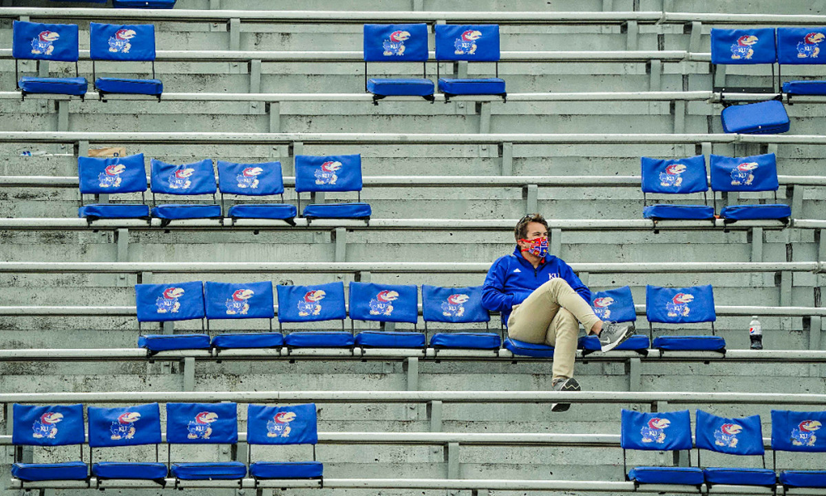 5 Nutty College Football Predictions That Just Might Be Right: 21 for ...