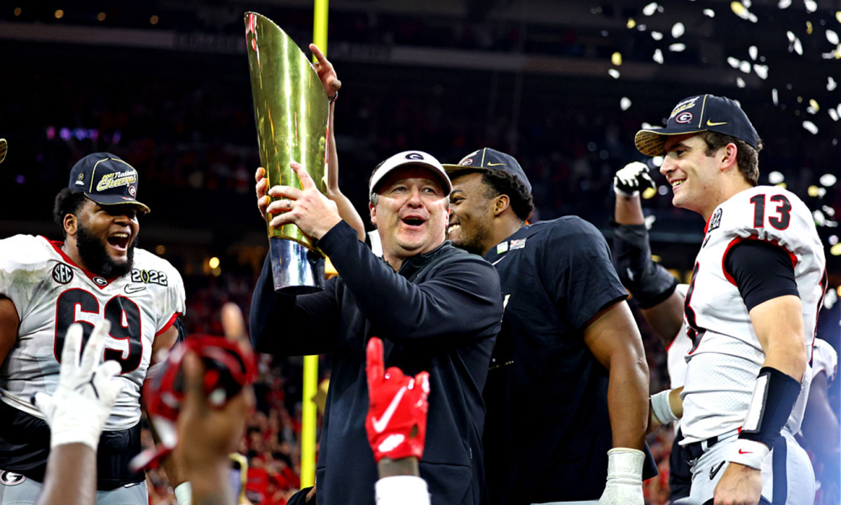 AP Top 25 College Football Poll, Rankings: 2021 Final - College ...