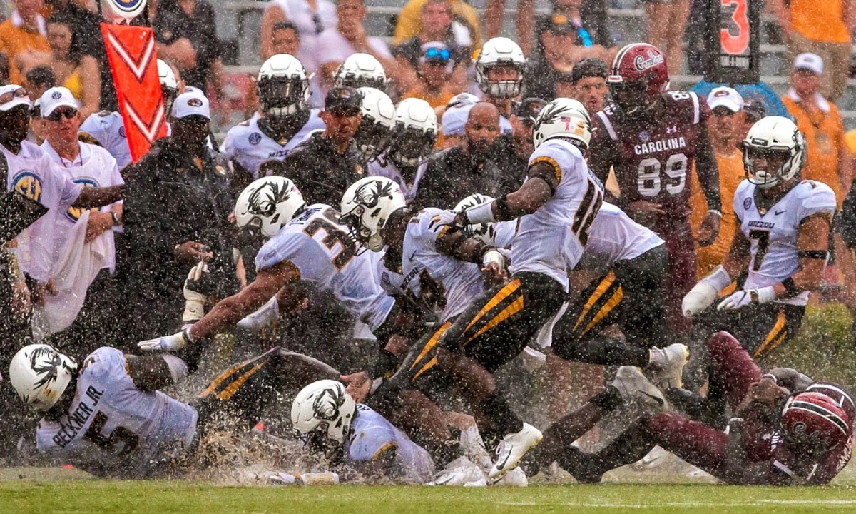 South Carolina vs. Missouri Fearless Prediction, Game Preview - College ... South Carolina vs. Missouri Fearless Prediction, Game Preview - College ...