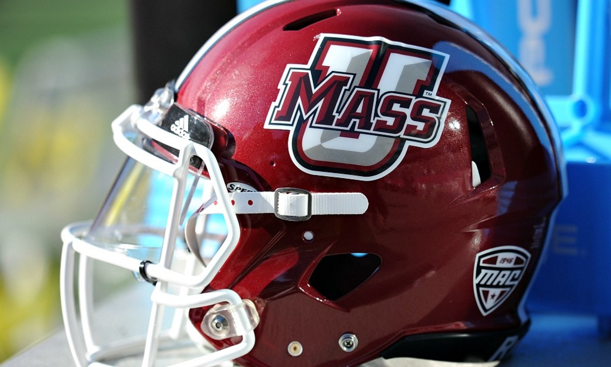 UMass Football Schedule: 2019 Analysis - College Football News ...