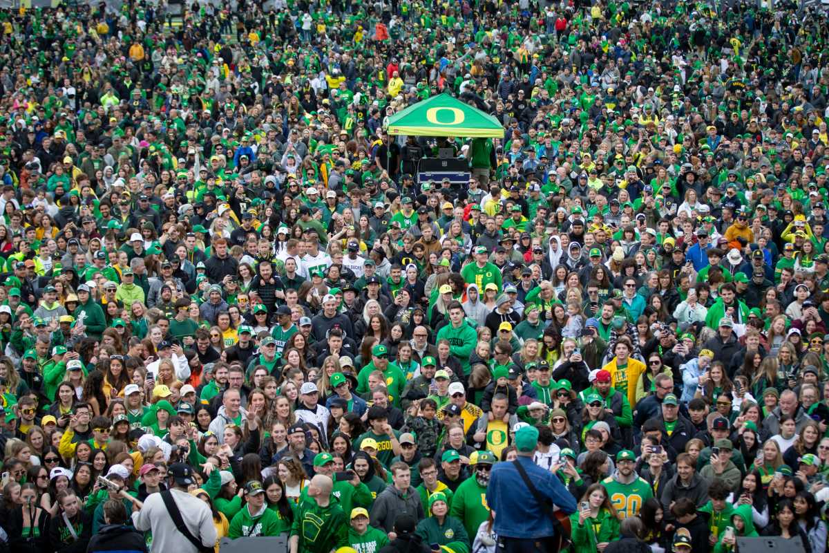 Oregon College Football Preview 2024: Key Players, Game Schedule ...