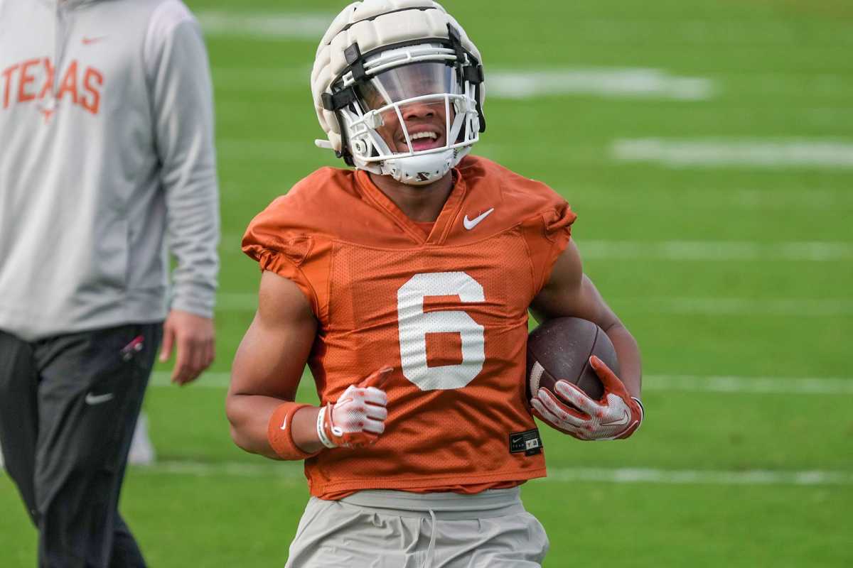 Texas Receives Even More Unfortunate News At The Running Back Position ...