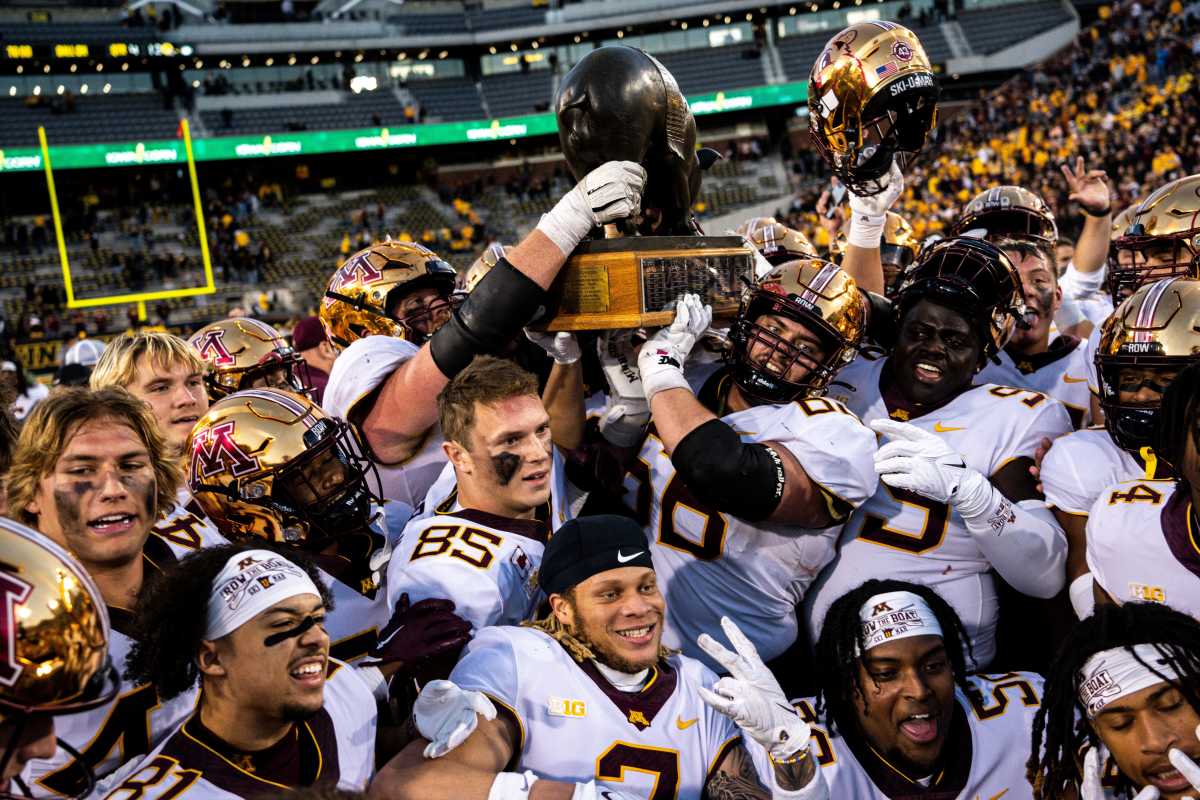 Iowa vs Minnesota Prediction, Game Preview, and Betting Lines - College ...