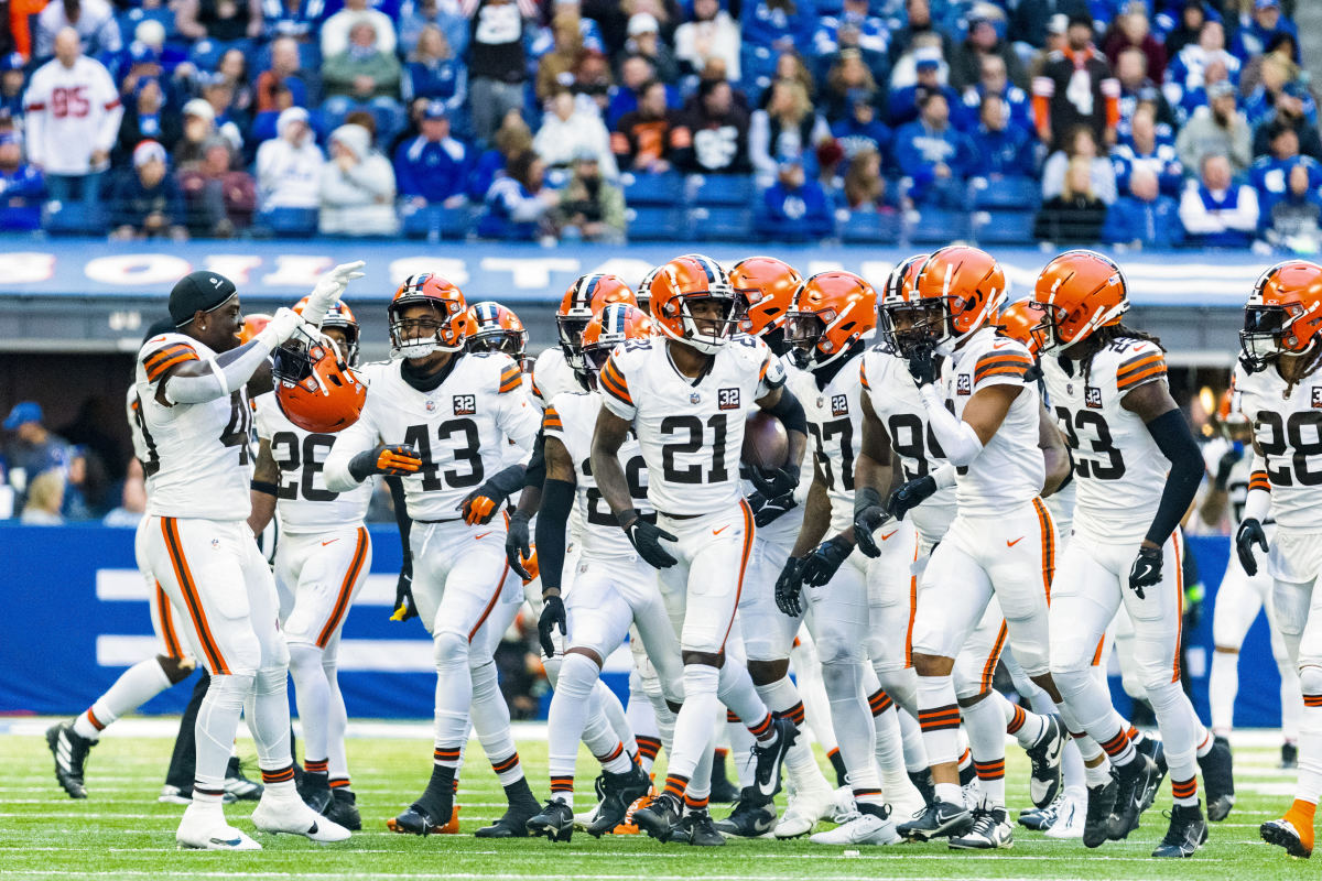 Cleveland at Seattle NFL Expert Picks Predictions Odds Lines Week 8 ...