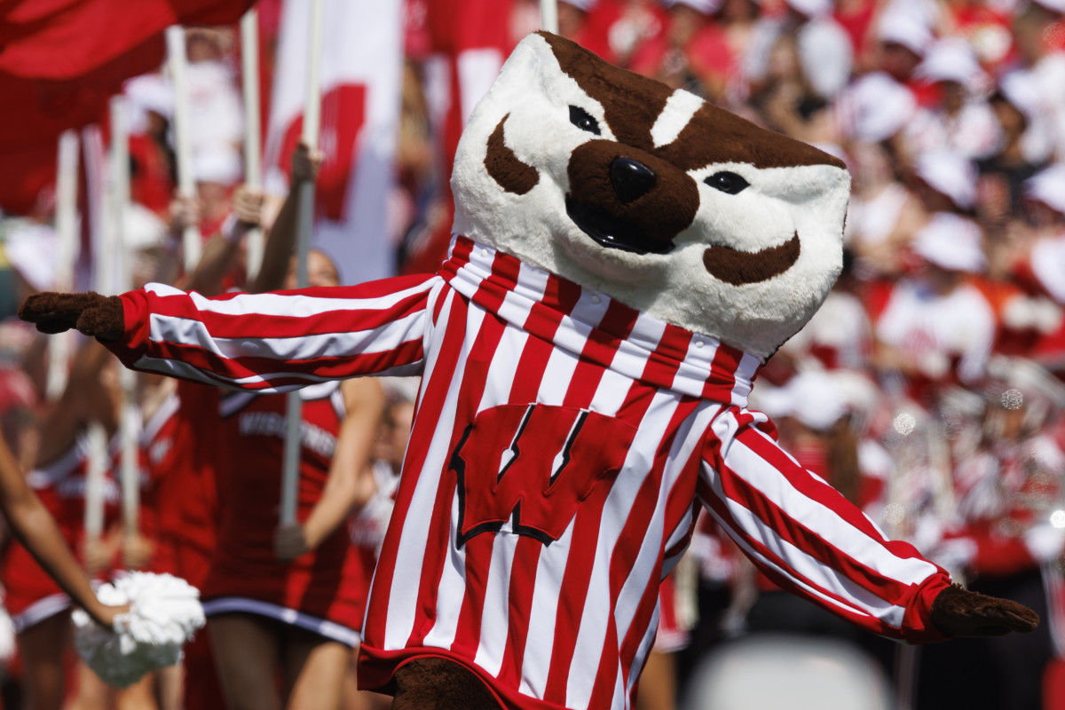 Wisconsin Football Preview 2025: Prediction, Win Total, Top Players ...