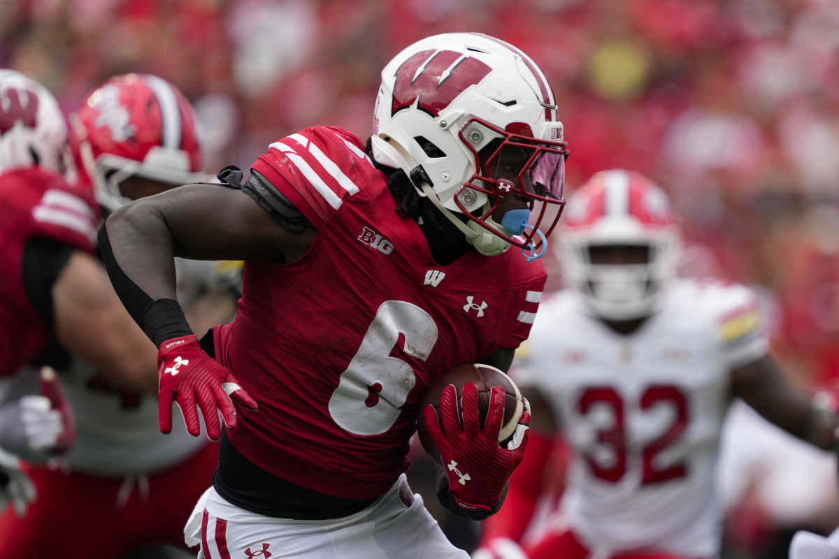 Wisconsin vs Michigan Prediction, Preview, and Betting Lines - College ...