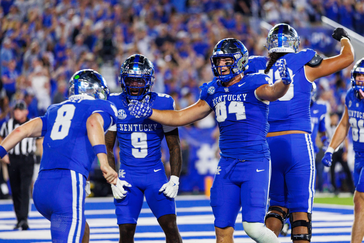 Tennessee vs Kentucky Prediction and Preview: College Football 2025 ...