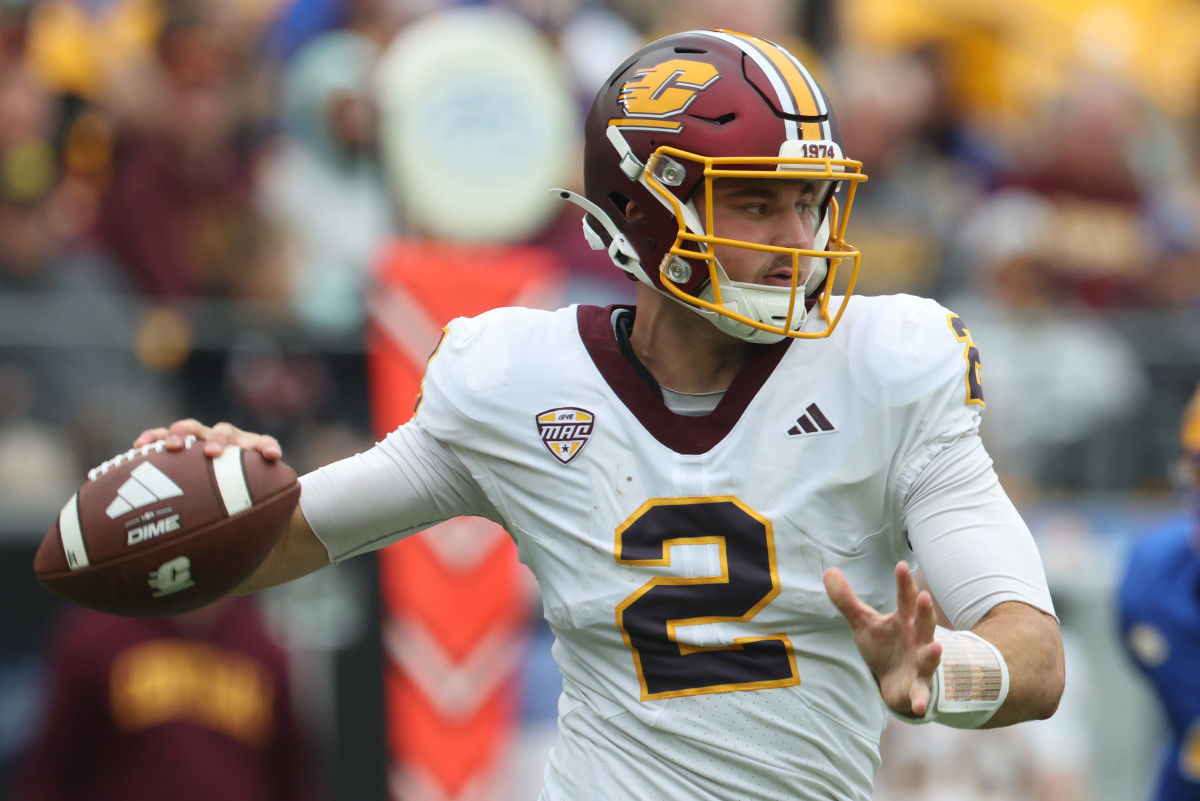 2025 GameAbove Sports Bowl Prediction: Northwestern vs Central Michigan ...