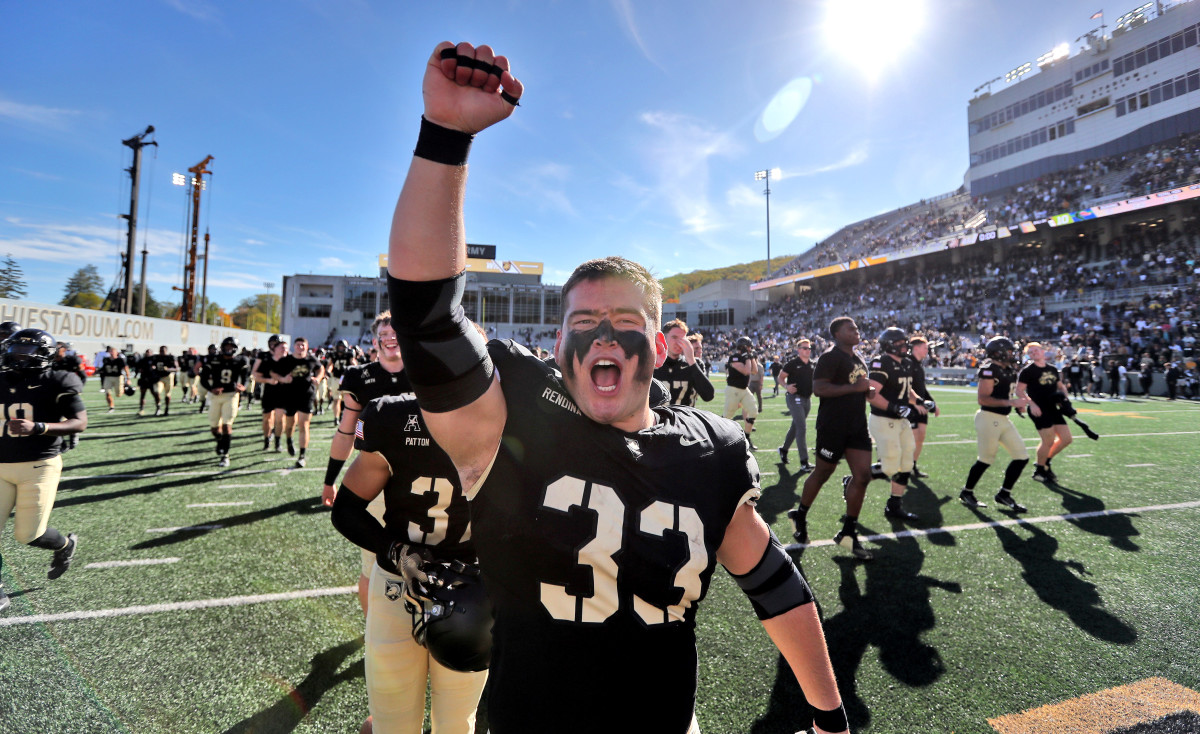 Army vs East Carolina Prediction, Game Preview, and Betting Lines ...