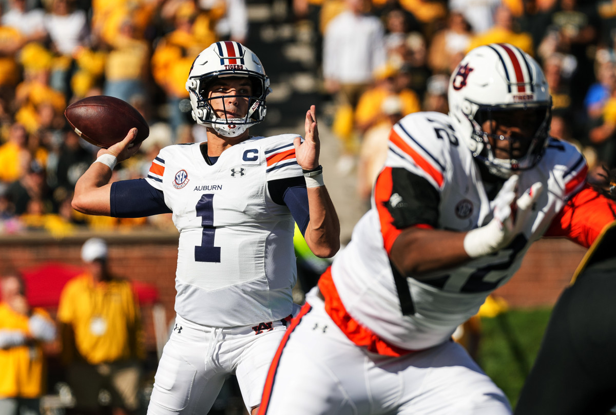 10 Best College Football Predictions Against the Spread: Week 9 - College Football News ...