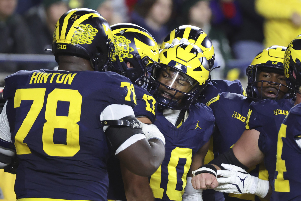 Oregon vs Michigan Prediction, Game Preview, and Betting Lines - College Football News | College ...