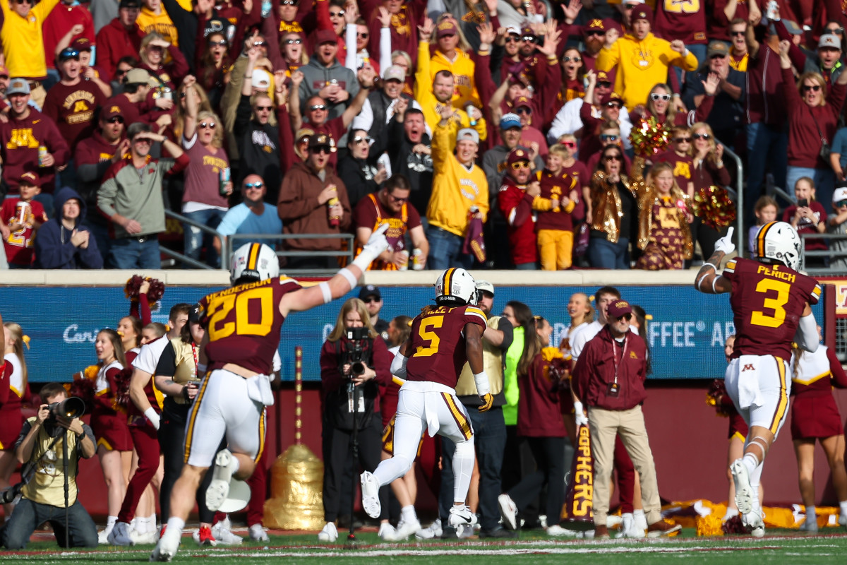 Minnesota vs Illinois Prediction, Game Preview, and Betting Lines ...