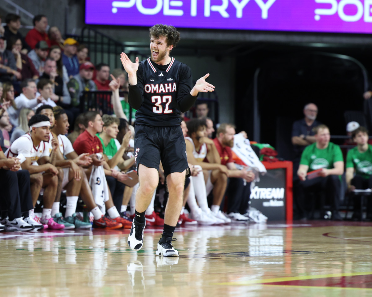 NCAA Tournament No. 15 Seed Breakdowns: Bryant, Omaha, Robert Morris ...